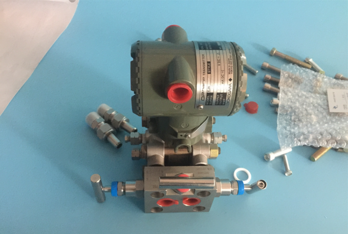 1/2 NPT Pressure Transmitter Manifold DPT Direct Mounting 5 Valve