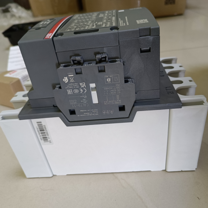 ABB Af265-30-11-13 3 Phase Contactor (600 VAC) 350A Plc Logic Controller