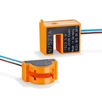 IFM Dual Inductive Sensor For Valve Actuators IN0117 IND2004DAROA/SL/LS ...