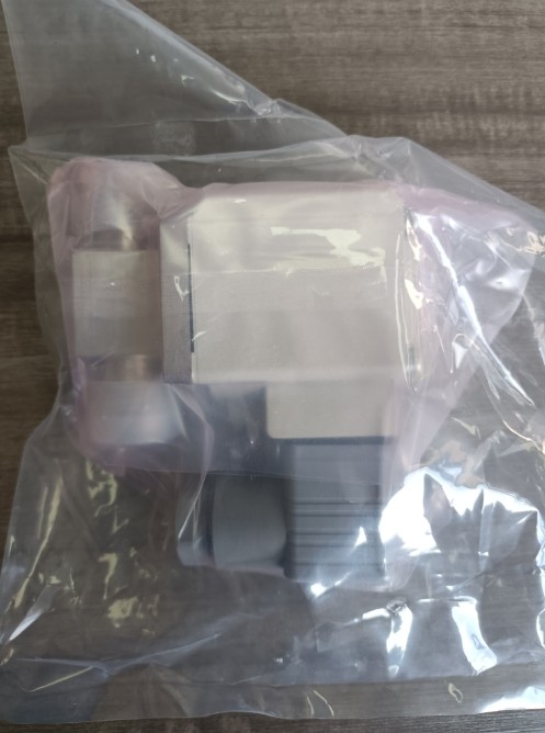 High Vacuum Solenoid Valve XSA3-43V-5D2 Rubber Seal Type For Smooth And ...