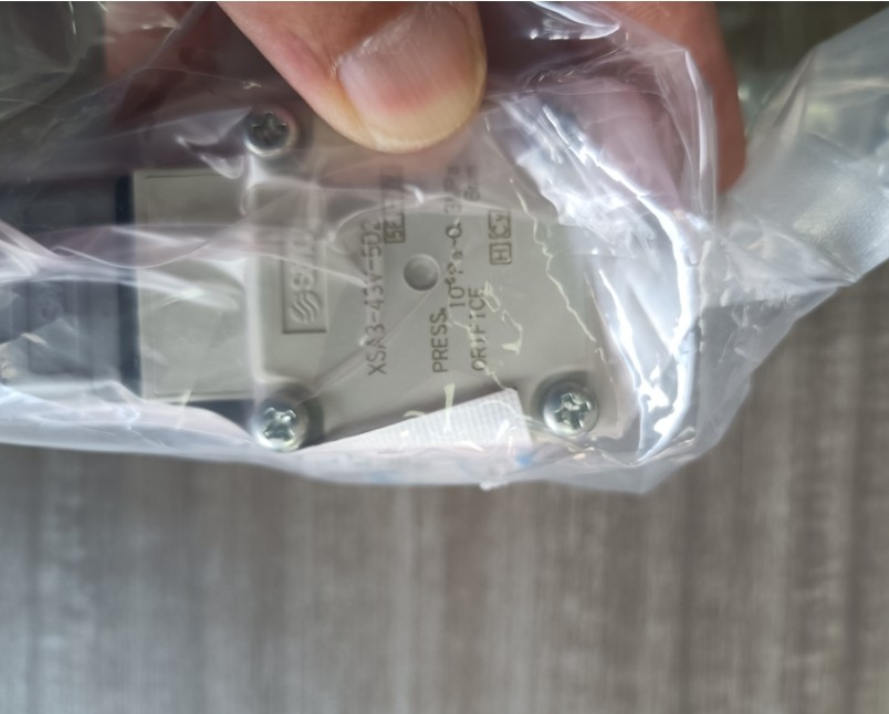 High Vacuum Solenoid Valve XSA3-43V-5D2 Rubber Seal Type For Smooth And ...