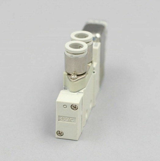 SMC Type Solenoid Valve Sy3120-5L-C6 Pneumatic Solenoid Air Control Valve