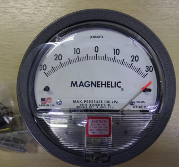 Dwyer 2300-100pa Differential Pressure Gauge Original And New