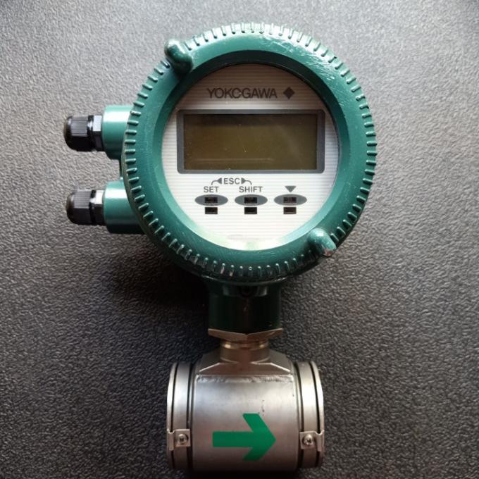 Backlit LCD Magnetic Flow Meters AXF050 Integral Flowmeter